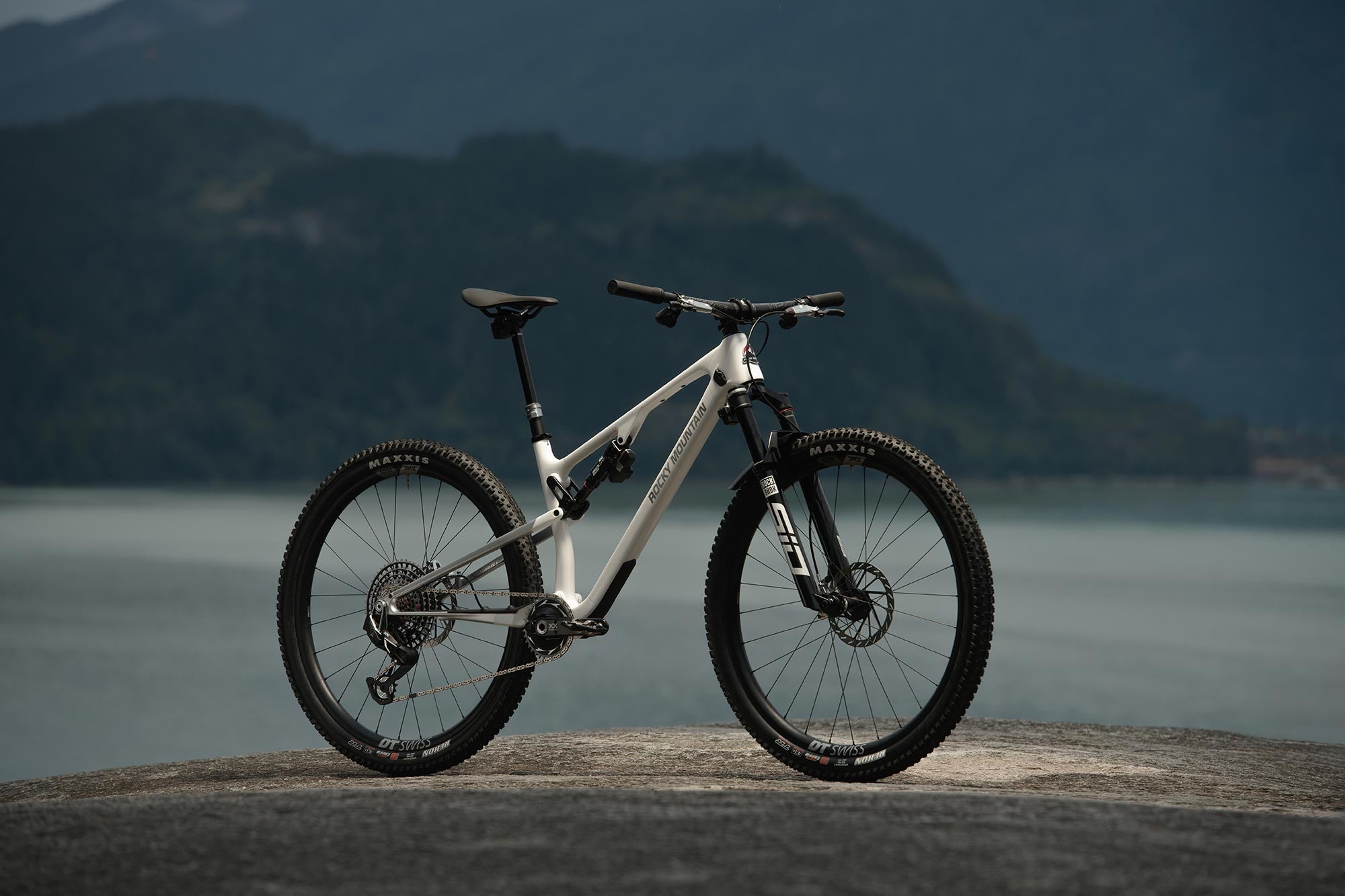 Tech Highlights: Experience the best of all worlds with the new Elemen
