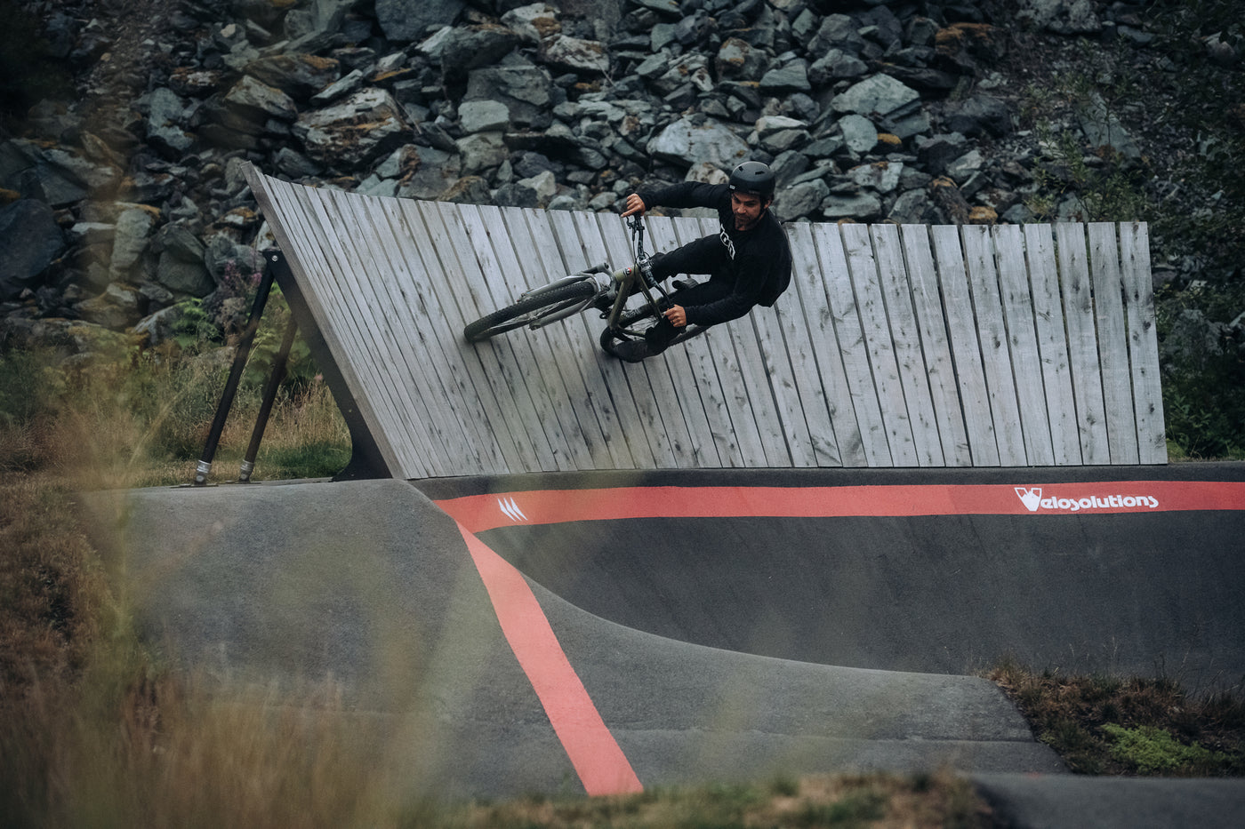 Pump track bikes