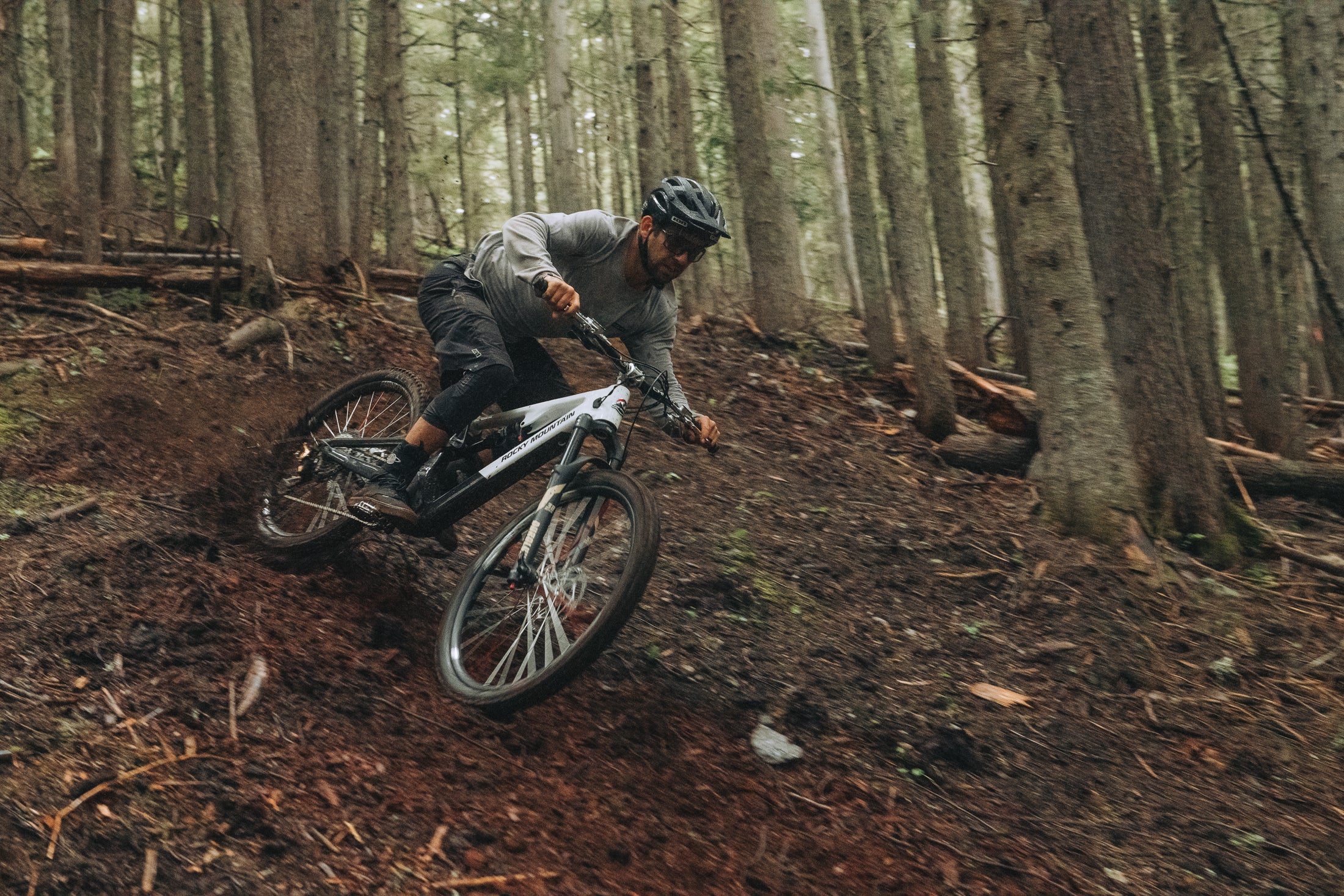 Instinct Powerplay SL Overview